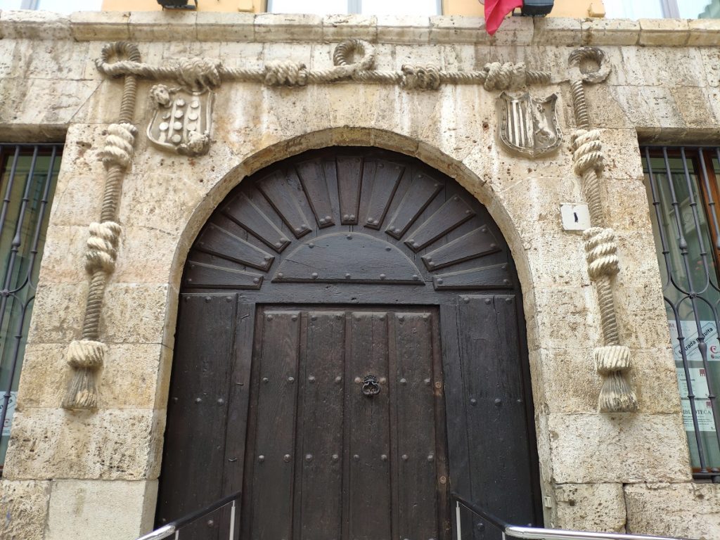 Museo de Palencia: la Casa del Cordón - Guía de Palencia